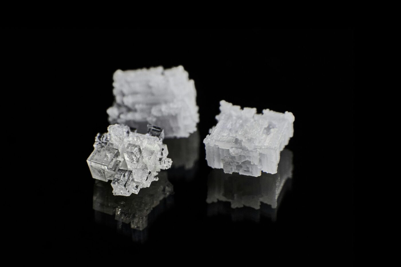 What Does Crack Look Like? How to Identify its Appearance